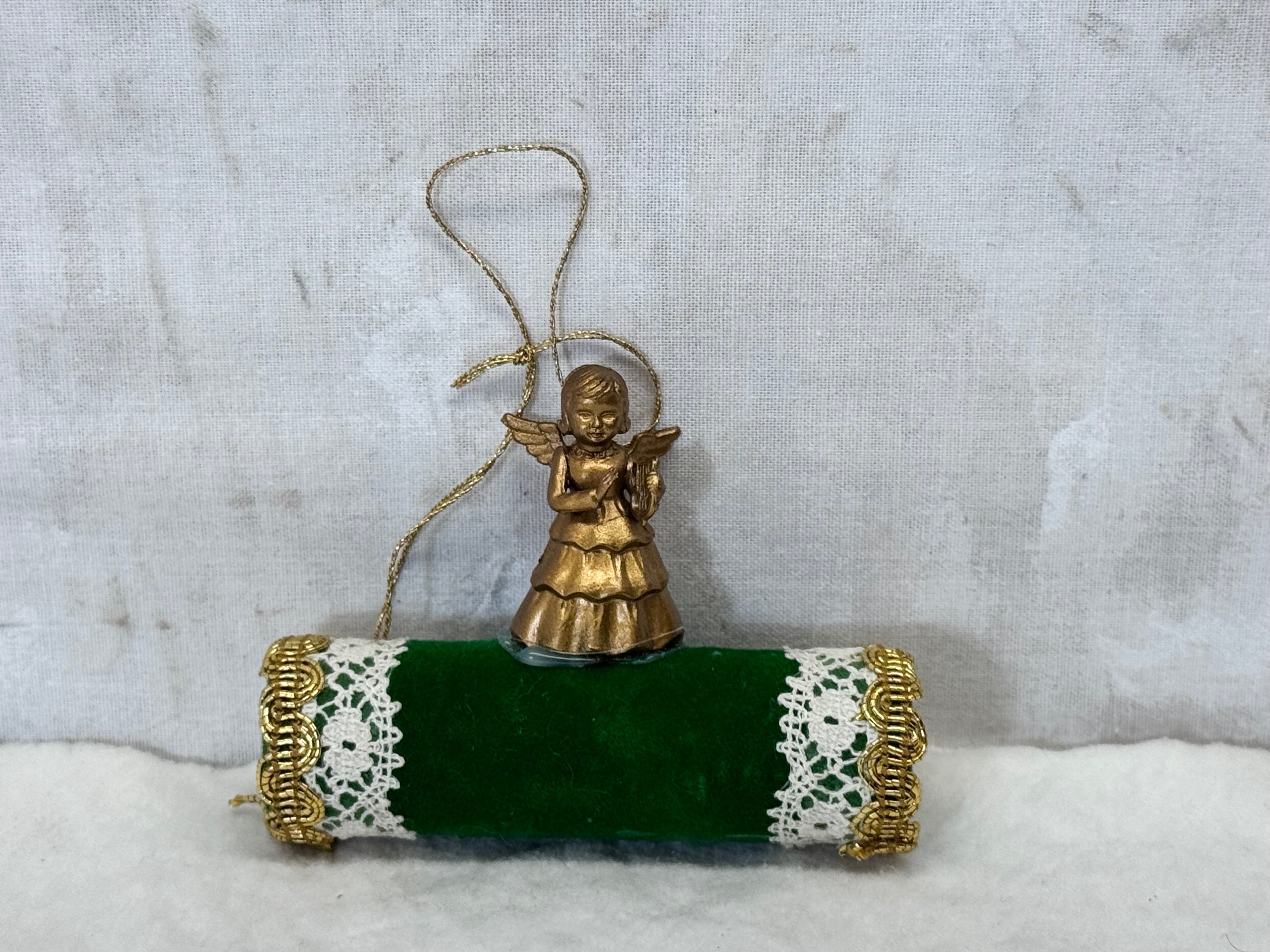 Angel Ornament Vintage #1872 – Roadside Relics